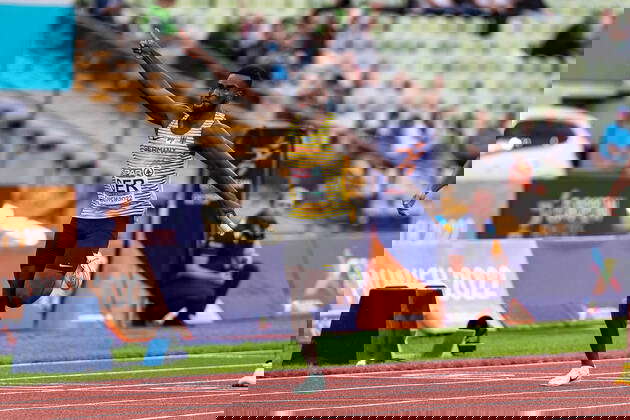 Germany wins the Mens relay race 4x100m new german record Mens relay ...