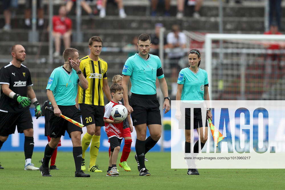 Regionalliga Bayern; FC Wuerzburger Kickers - DJK Vilzing; 19.08.2022 ...