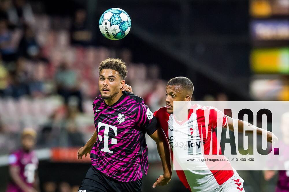 EMMEN lr Ruben Kluivert of FC Utrecht, Richairo Zivkovic of FC Emmen ...