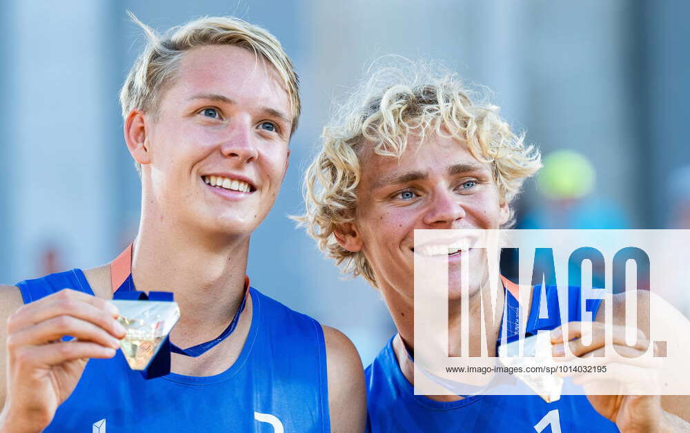 220821 David Ahman and Jonatan Hellvig of Sweden celebrate at the medal ...