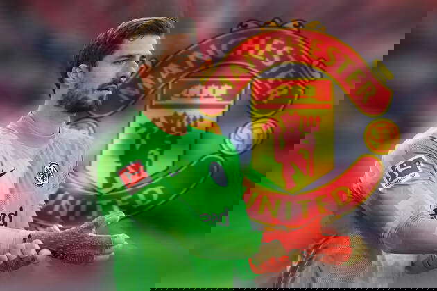 PHOTOMONTAGE Manchester United wants to sign goalkeeper Kevin TRAPP ...