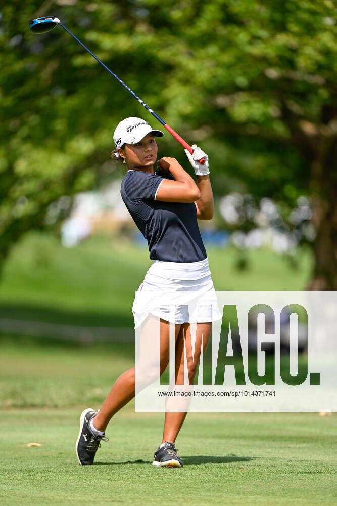 SYLVANIA, OH - SEPTEMBER 02: Audrey Ryu (a)(USA) hits her tee shot on 3 ...