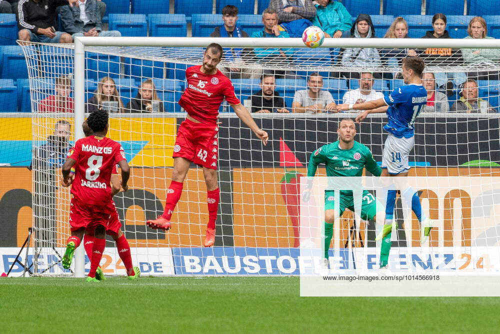 Leandro Barreiro Martins 8 , Alexander Hack 42 , Goalkeeper Robin ...