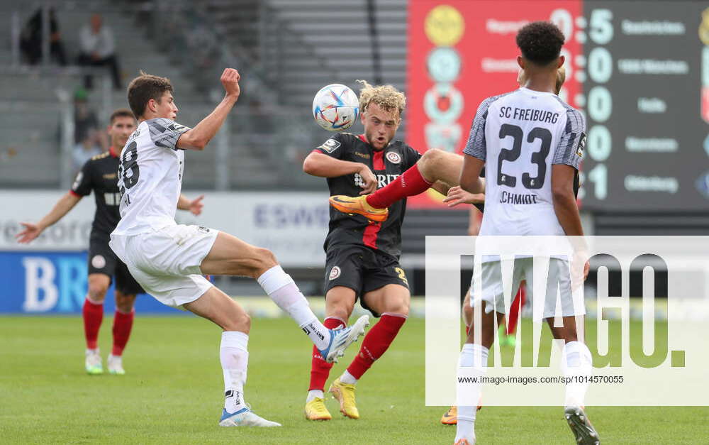 Roehl Merlin, SC Freiburg II, 28 ,Hollerbach Benedict, SV Wehen ...
