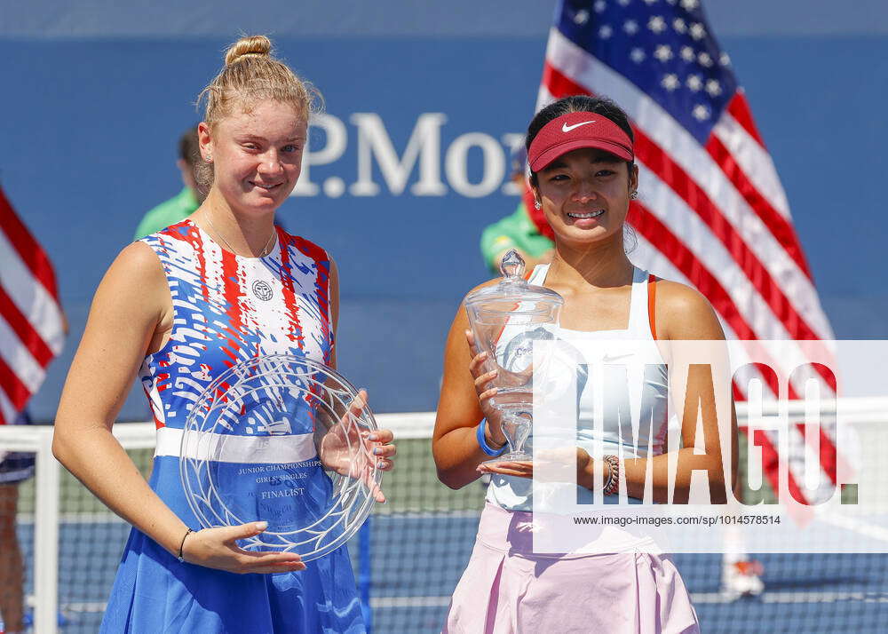 L R Finalist Lucie Havlickova and Winner Alexandra Eala PHI, Girls ...