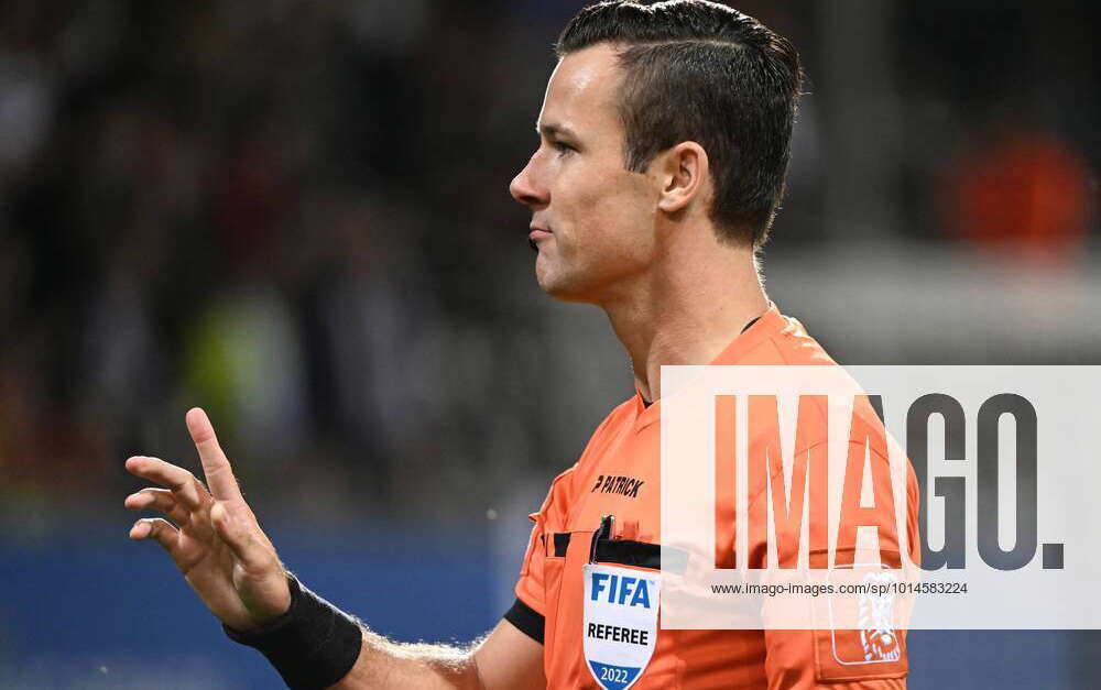 LEUVEN, BELGIUM - SEPTEMBER 10 : referee Van Driessche Bram during the ...