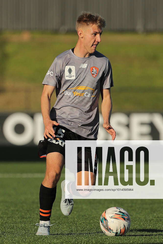 SOCCER SYDNEY 58 ROAR, Jesse Daley of the Roar kicks the ball during ...