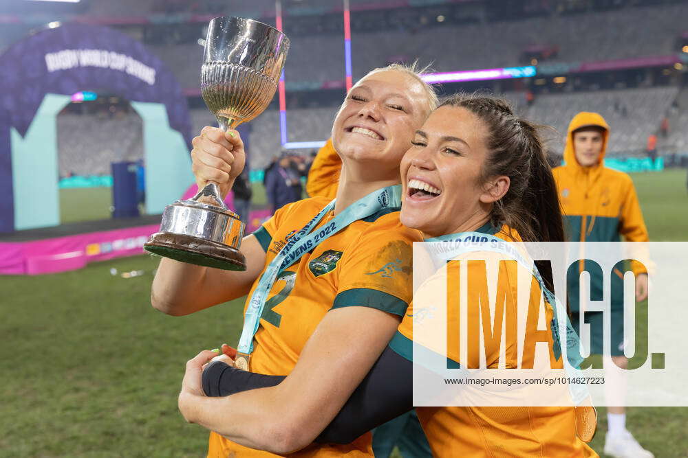 Sevens Rugby World Cup After the award ceremony, Maddison Levi ...