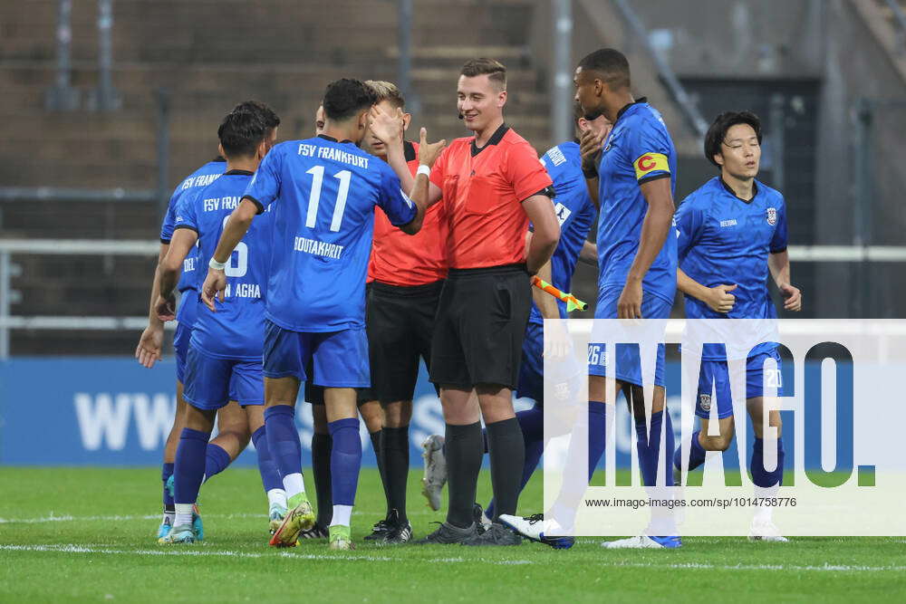 the team of FSV Frankfurt,Winter Nicolas, referee ,Doenges Nico,Busch ...