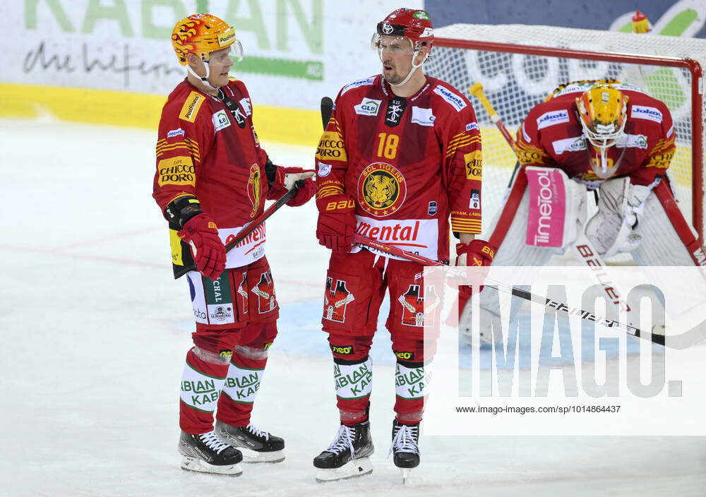 Top scorer Harri Pesonen, re Sami Lepistö, SCL, SCL Tigers ZSC Lions ...