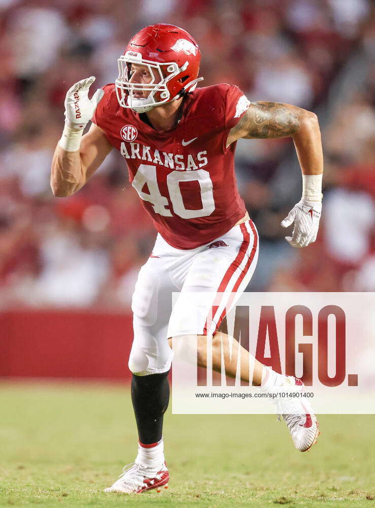 September 17, 2022: Landon Jackson 40 Razorback defensive end comes off ...