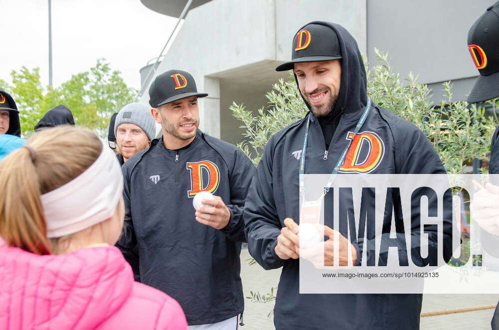 September 18, 2022, Regensburg, Bavaria, Germany: Members of the German ...