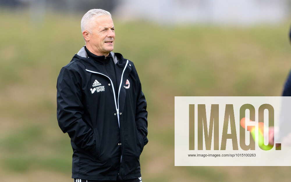 220925 Buas coach Fatmir Rexhaj during the football match in division 6 ...