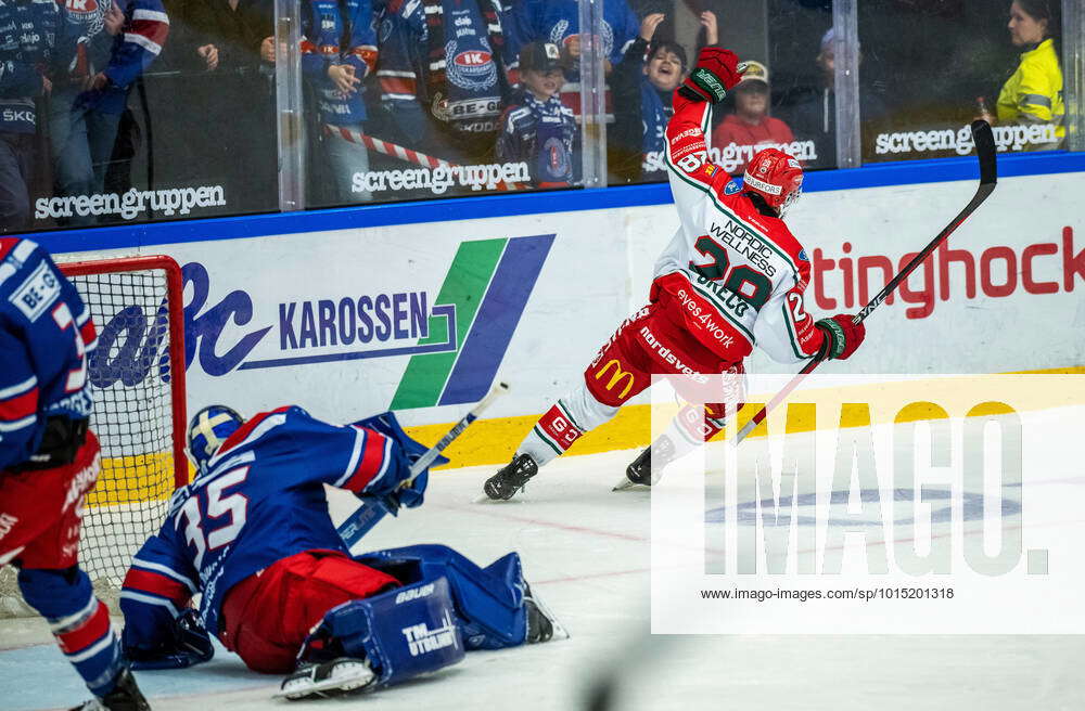 220929 Frölundas Anthony Greco celebrates after 1 2 behind Oskarshamns ...