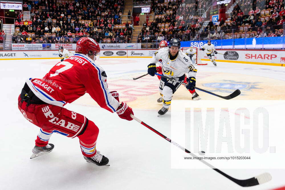 220929 Timras Jakob Stenqvist and HV71s Mattias Tedenby during the ice hockey match in the SHL