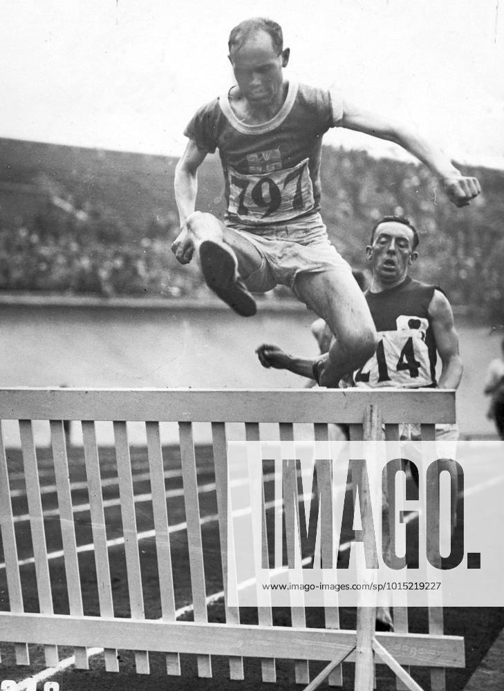 ARCHIVE 1928 The Finn Paavo Nurmi, Finlands all-time greatest long ...
