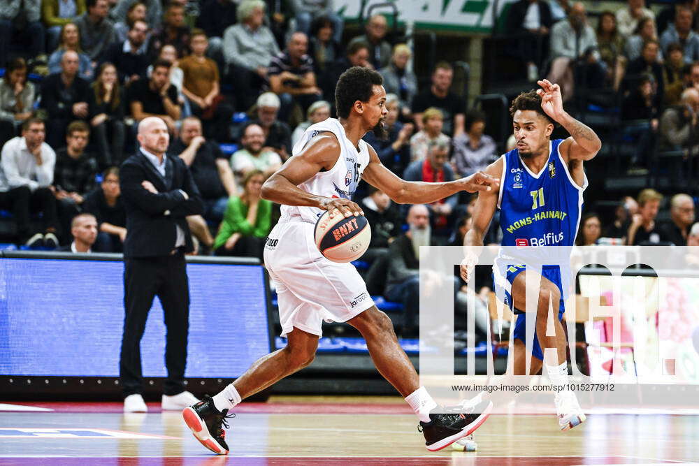 Limburg s Clifford Hammonds and Mons Zaccharie Mortant pictured in ...