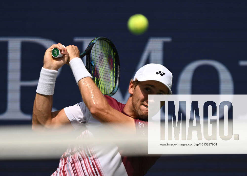 Tennis: US OPEN, Sept 4, 2022; Flushing, NY, USA; Casper Ruud of Norway hits to Corentin Moutet of F