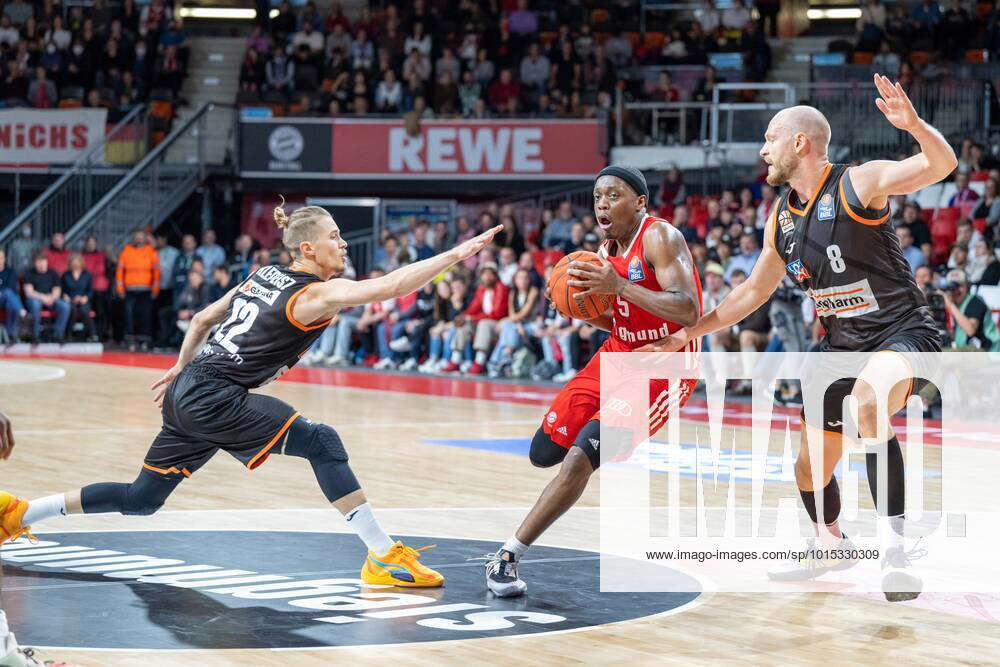 Thomas Klepeisz 22 Ratiopharm Ulm , Cassius Winston 5 FC Bayern , Robin ...