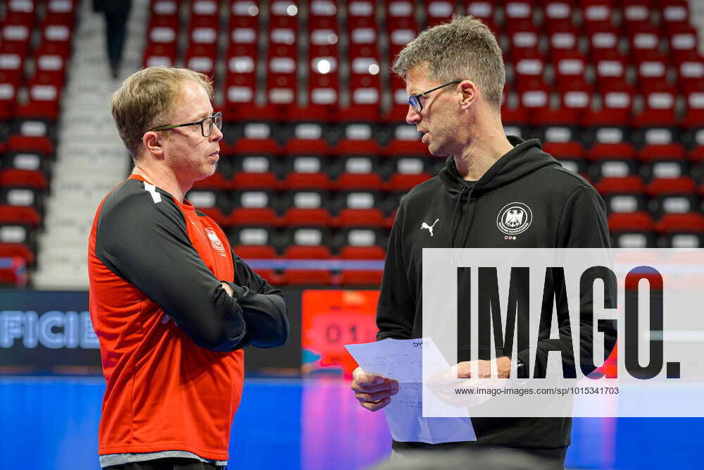 Handball, Women Training Germany from left Co Coach Jochen Beppler ...