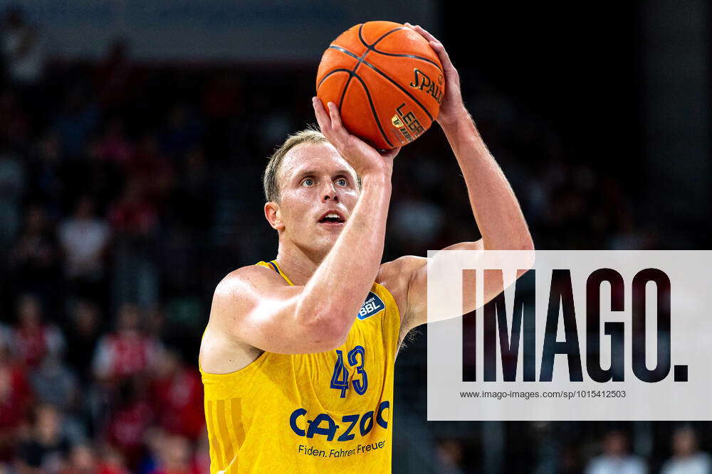 Luke Sikma Alba Berlin, 43 , single image, single photo, portrait ...