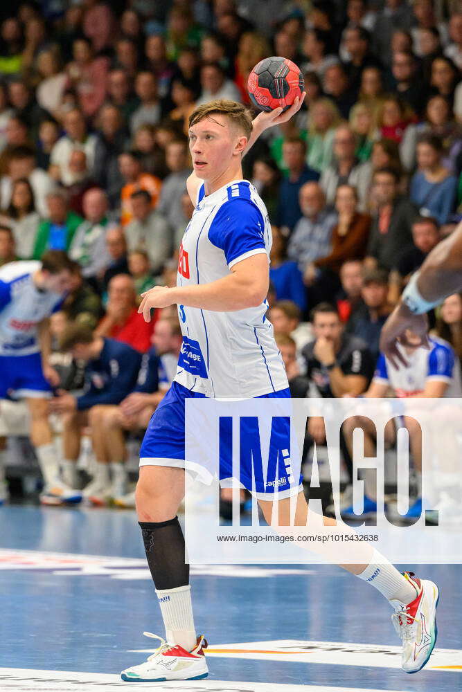 OLE PREGLER (VFL) am Ball, wirft LIQUI MOLY HBL, Handball 1.Bundesliga ...