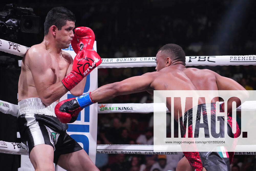 Boxing: Gomez vs Cota, May 21, 2022; Glendale, Arizona, USA; Yoelvis ...