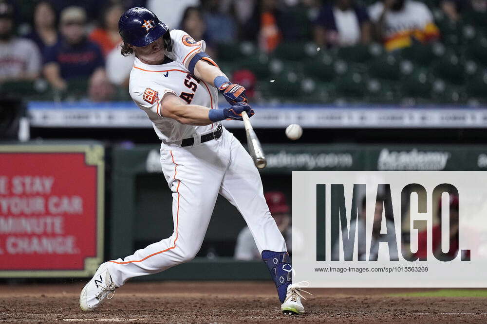Houston Astros Jake Meyers knocks an RBI single off Philadelphia ...