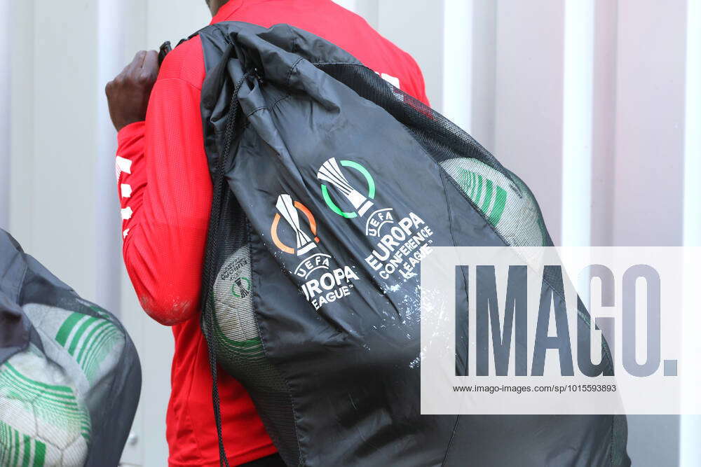 1 FC Cologne 1 FC Cologne, training, ball bag with Conference league ...