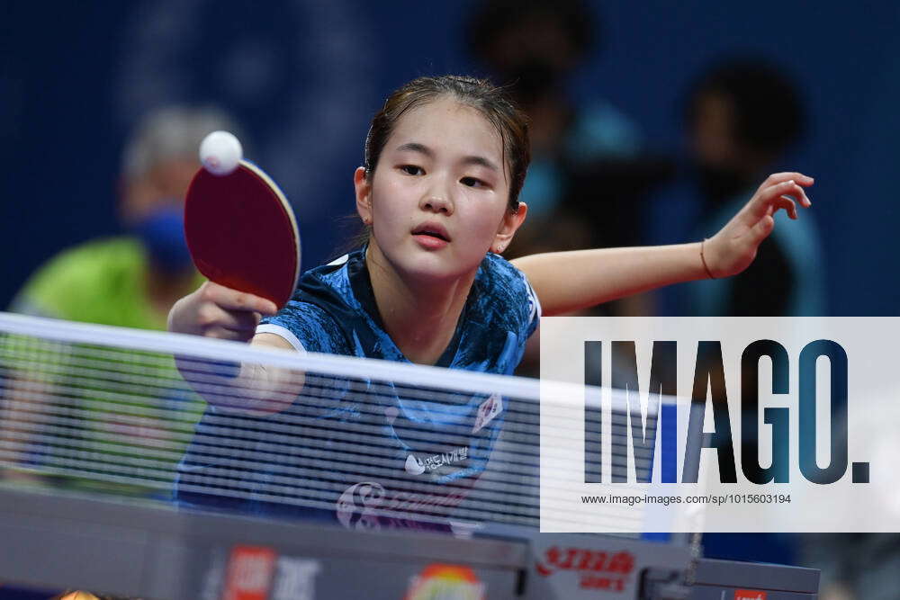 (221005) -- CHENGDU, Oct. 5, 2022 -- Kim Nayeong of South Korea hits a return during the women s