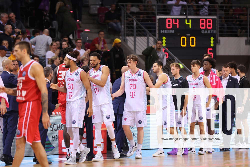 Jeremy Morgan Bonn , Deane Williams Bonn , Finn Delany Bonn , Sebastian ...