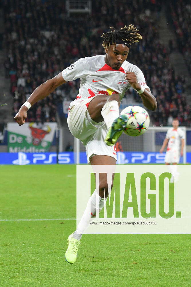 Mohamed Simakan RB Leipzig on the ball RB Leipzig vs Celtic Glasgow ...