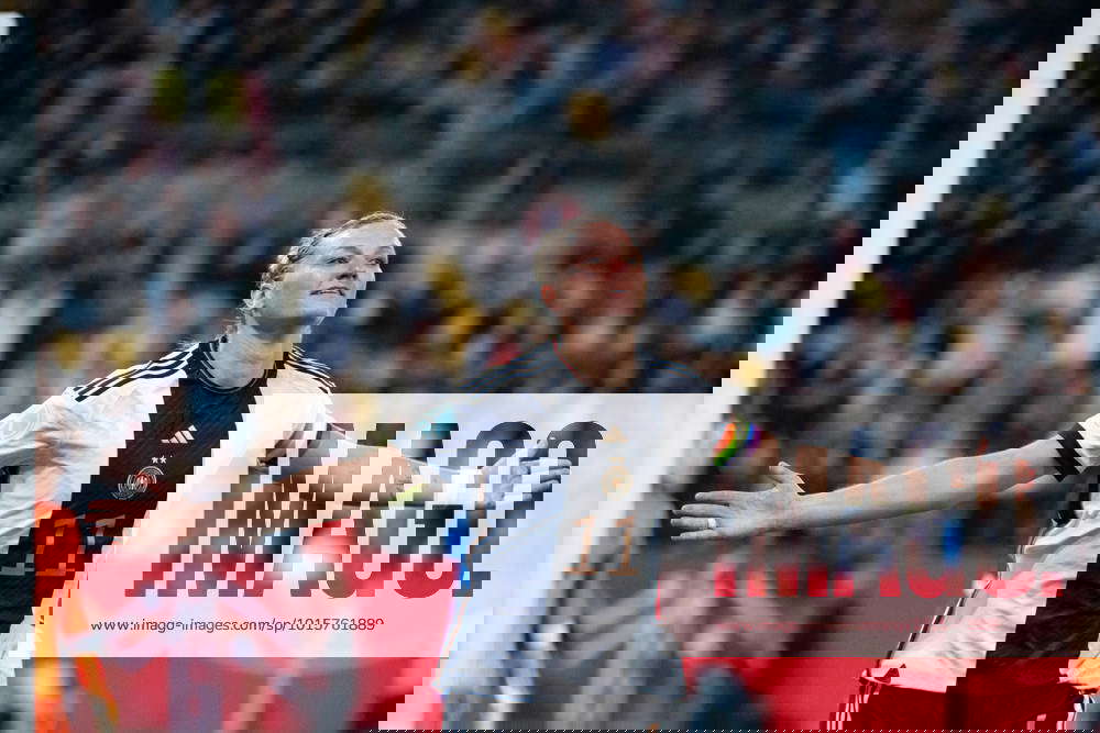 Alexandra Popp Germany 11 cheers over goal to make it 2 0, GER, Germany ...