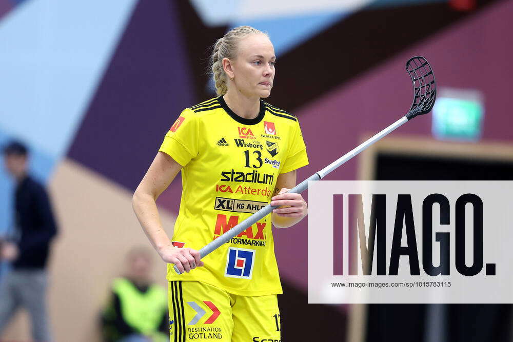 221008 Endres Anna Moberg during the floorball match in the womens SSL ...
