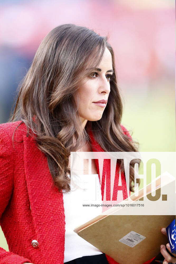 DENVER, CO - OCTOBER 06: Thursday Night Football sideline reporter ...