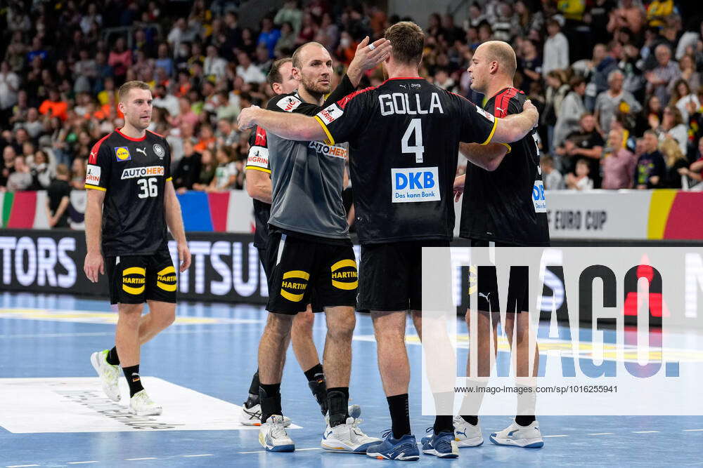 v li Lukas Mertens DHB, 36 , Marcel Schiller DHB, 31 , Johannes Golla ...