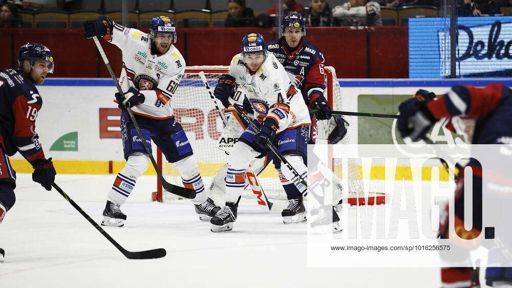 221013 Växjös Josef Eriksson and Keegan Lowe during the ice hockey ...