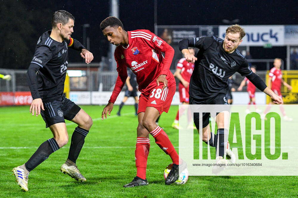 from left Daniel Cheron Aschaffenburg, 21 Boipelo Mashigo Unterhaching ...