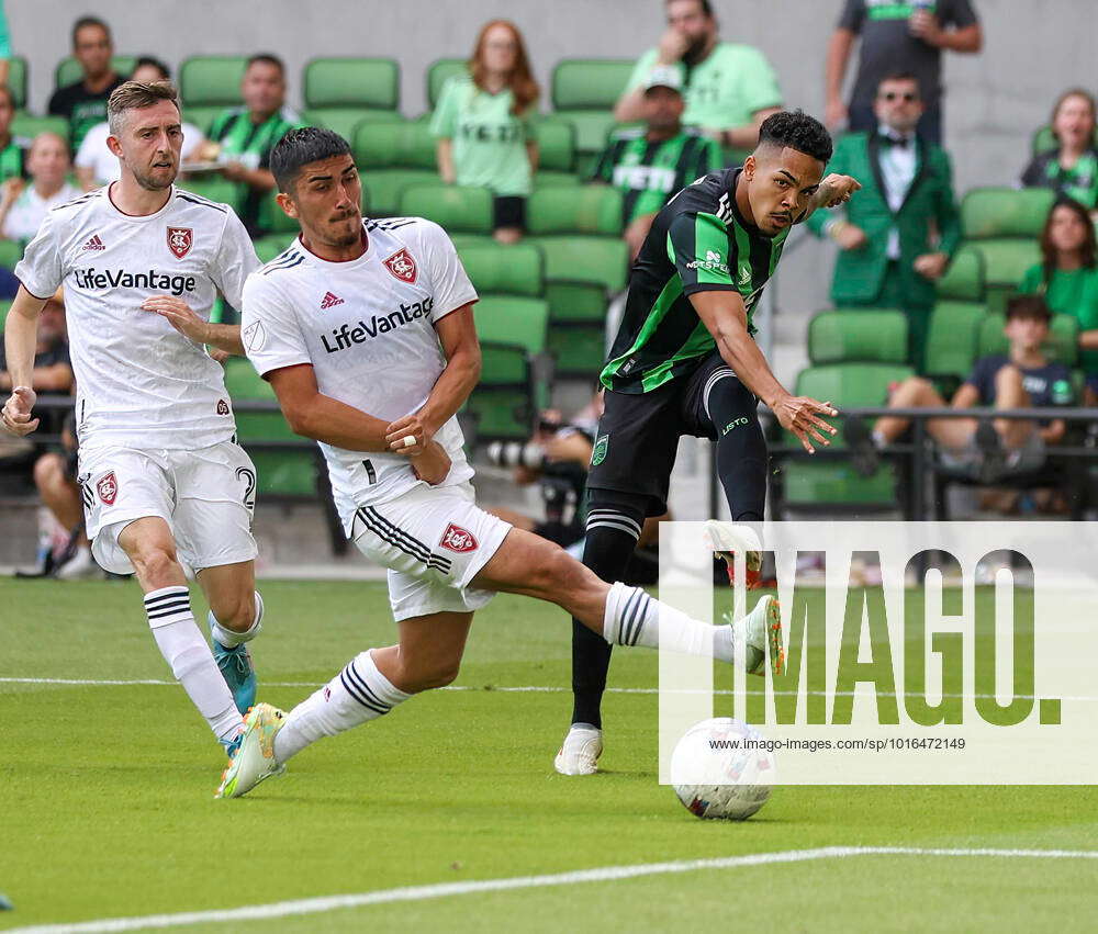 October 16, 2022: Austin FC midfielder Daniel Pereira (6) makes a shot ...