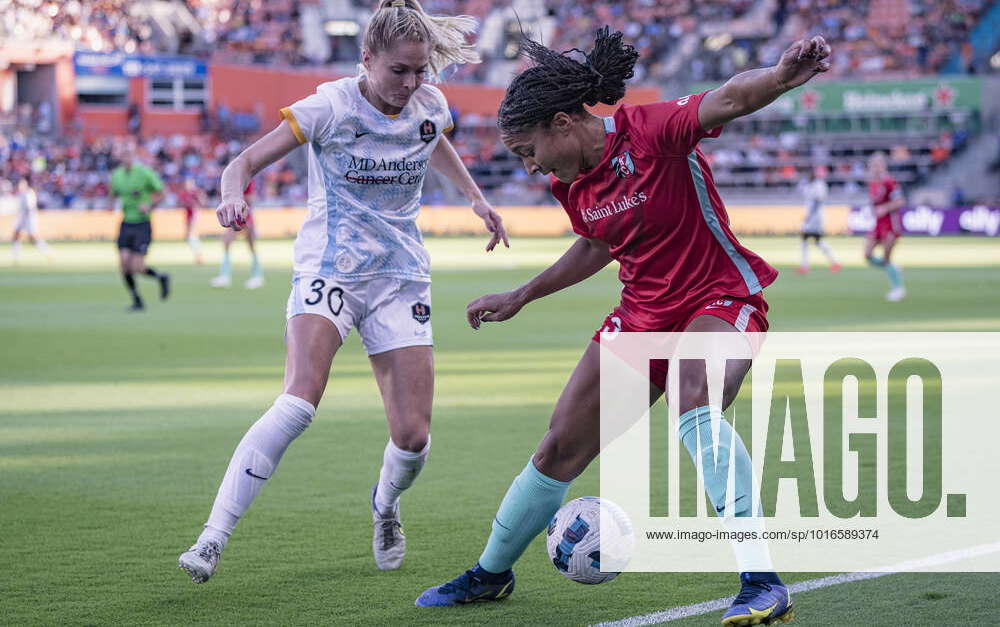 October 16, 2022, Houston, Texas, USA: Kansas City forward ELYSE ...