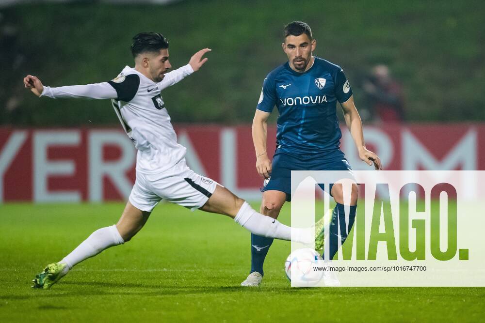 Danilo Soares VFL Bochum in duel with Semih Sahin SV 07 Elversberg, SV ...