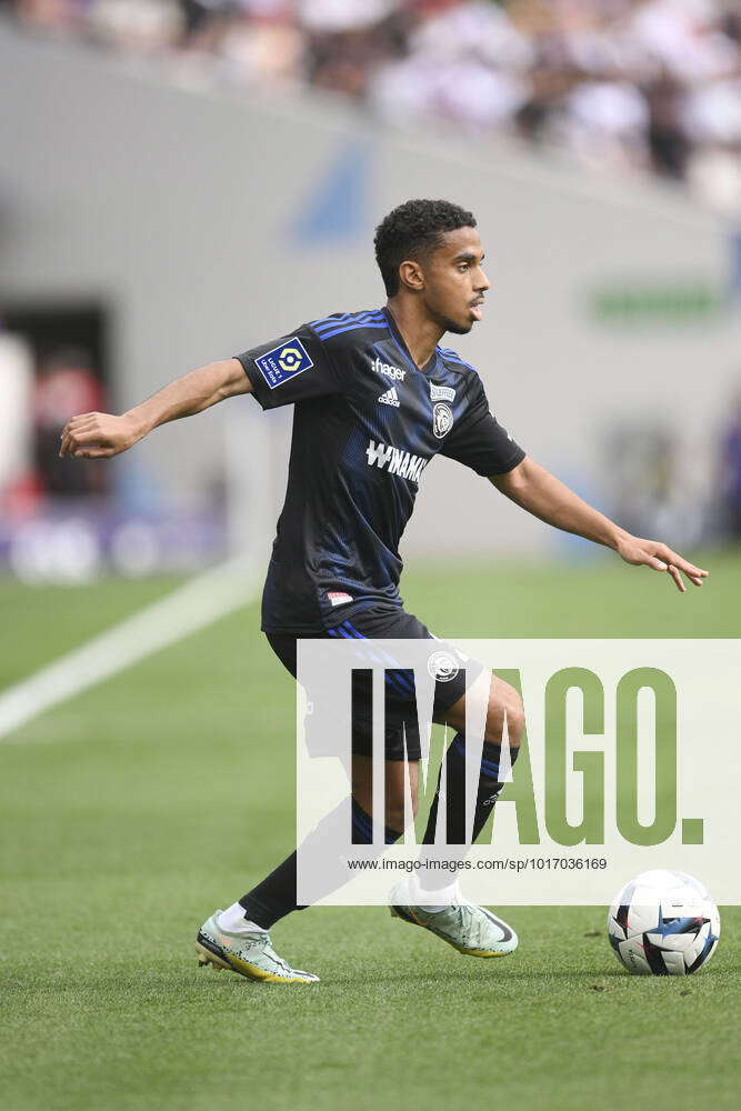 Colin Dagba (Strasbourg) FOOTBALL : Toulouse vs Strasbourg - Ligue1 ...