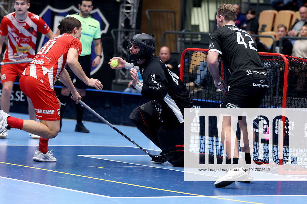 221023 Helsingborg goalkeeper Jonathan Edling during the floorball ...