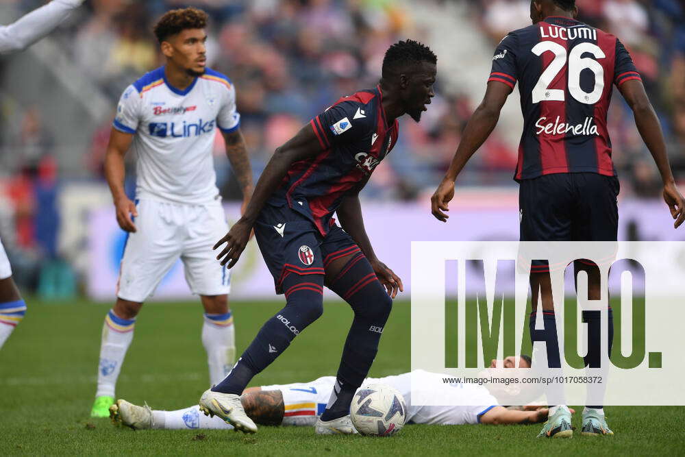 Musa Barrow (Bologna)Gabriel Strefezza (Lecce)Jhon Lucumi (Bologna ...