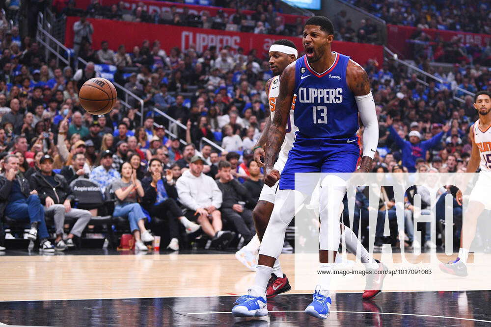 LOS ANGELES, CA - OCTOBER 23: Los Angeles Clippers forward Paul George ...