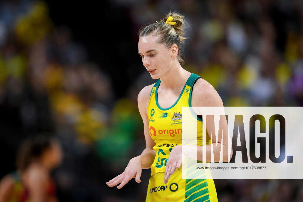 SYDNEY, AUSTRALIA - OCTOBER 30: Kiera Austin of the Australia Diamonds ...