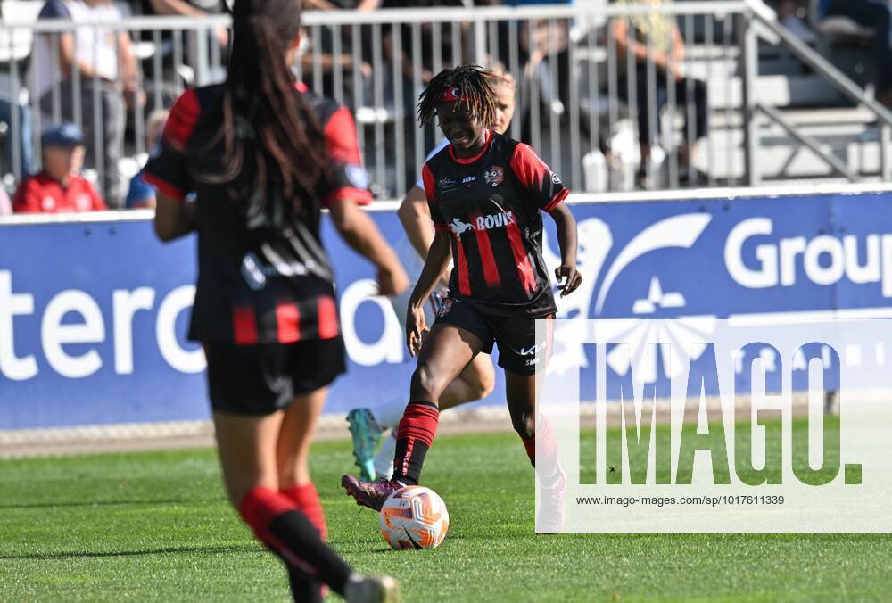 Batcheba Louis (fleury) FOOTBALL: Olympique Lyonnais vs Football Club ...