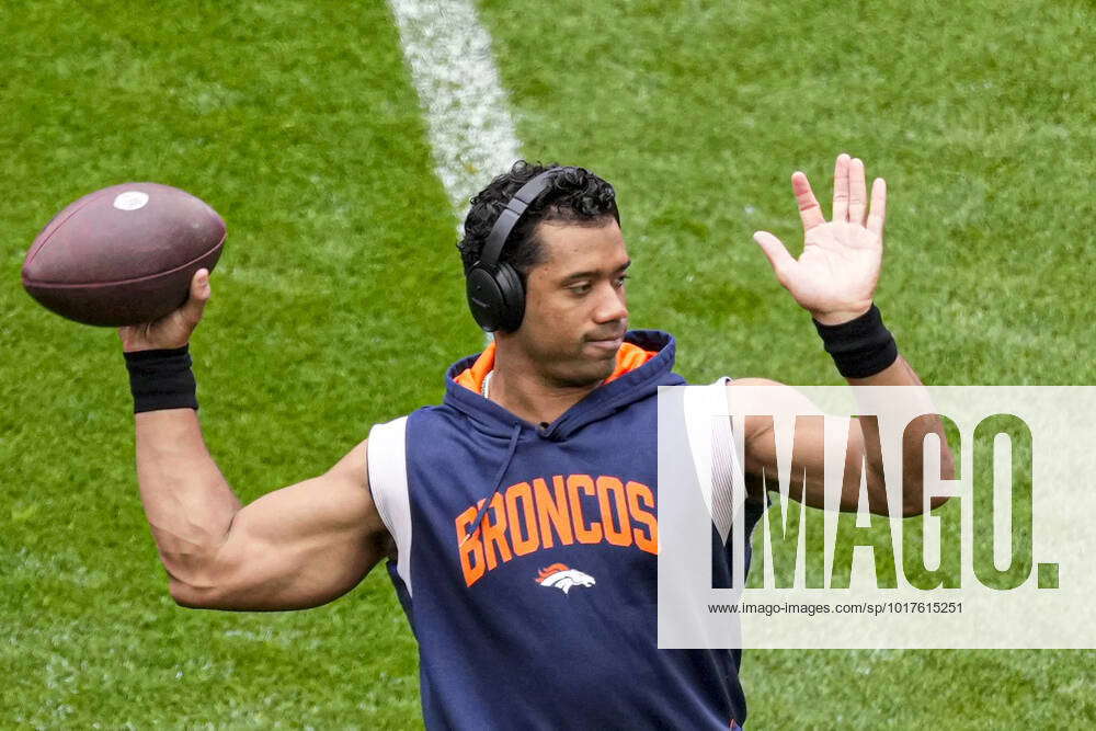 Mandatory Credit: Photo by Dave Shopland Shutterstock (13513091r ...