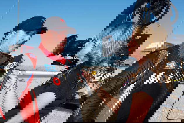 LAS VEGAS, NV - OCTOBER 28: Tony Stewart (314 TA) Mobil 1 McPhillips ...