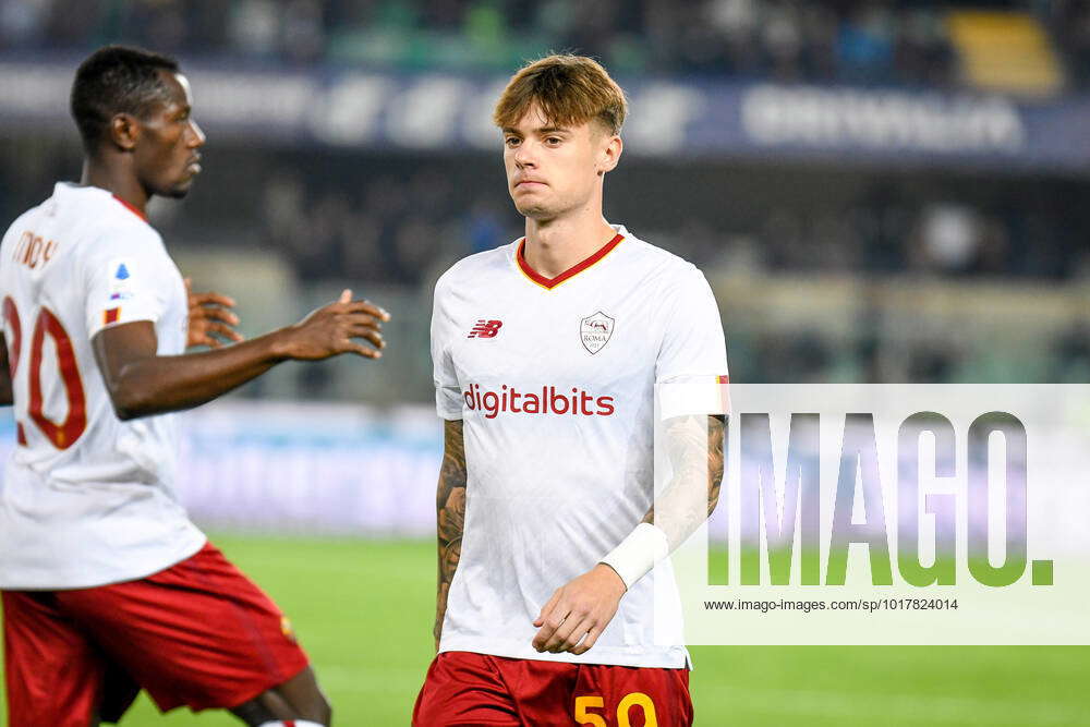 Roma s Nicola Zalewski portrait during Hellas Verona FC vs AS Roma ...